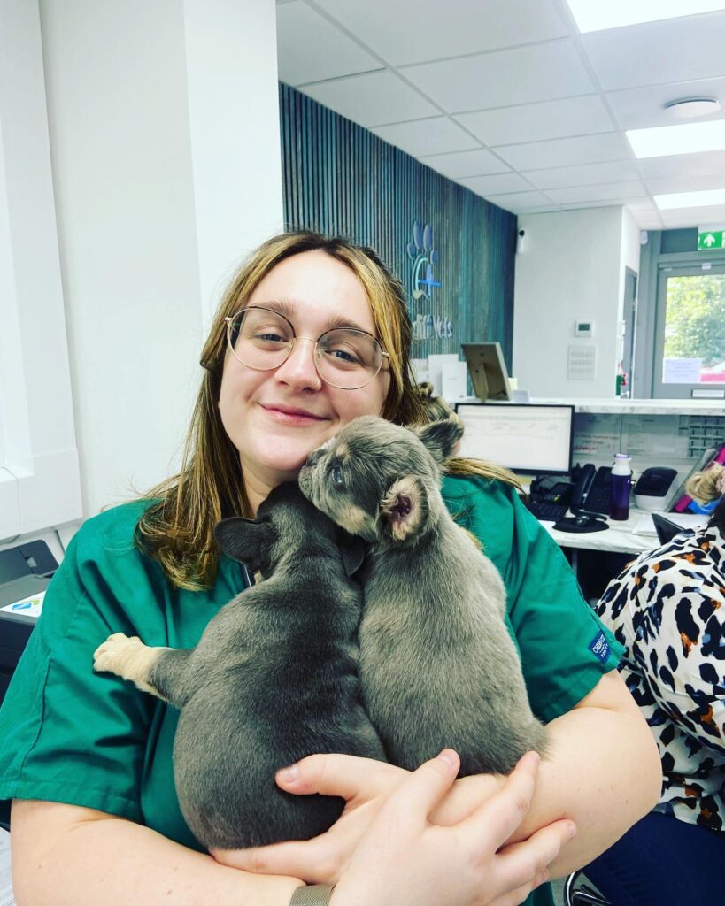 Nikki Smart – Cardiff Veterinary Centre